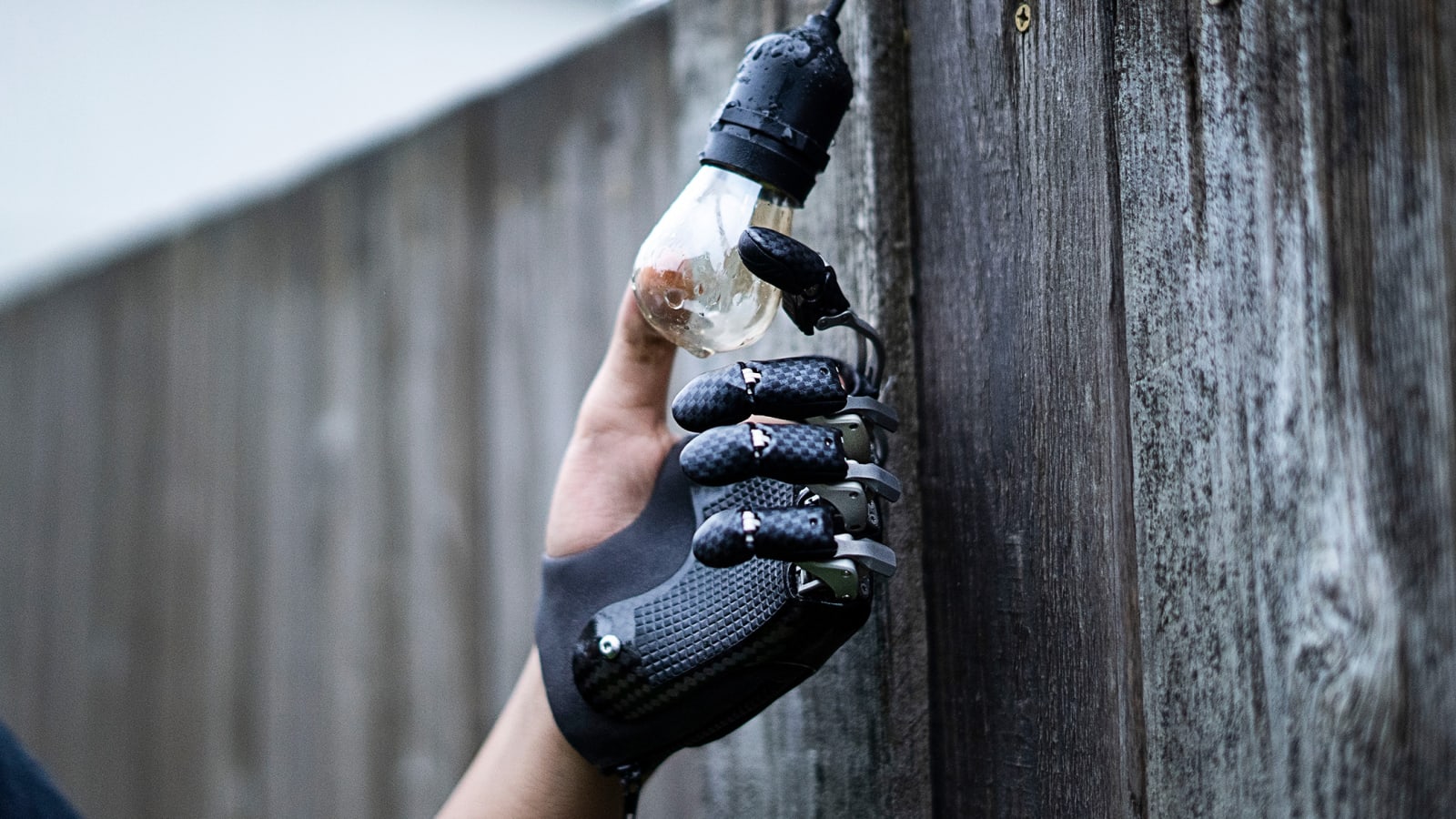 Naked Prosthetics – It’s all about function | Ossur