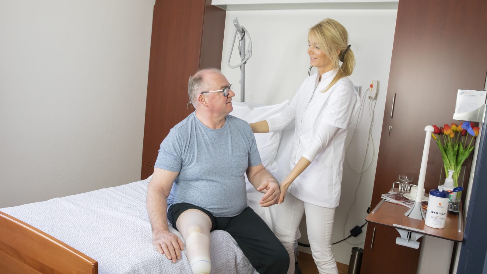 How can an Older Person Recover from Leg Amputation? | Ossur