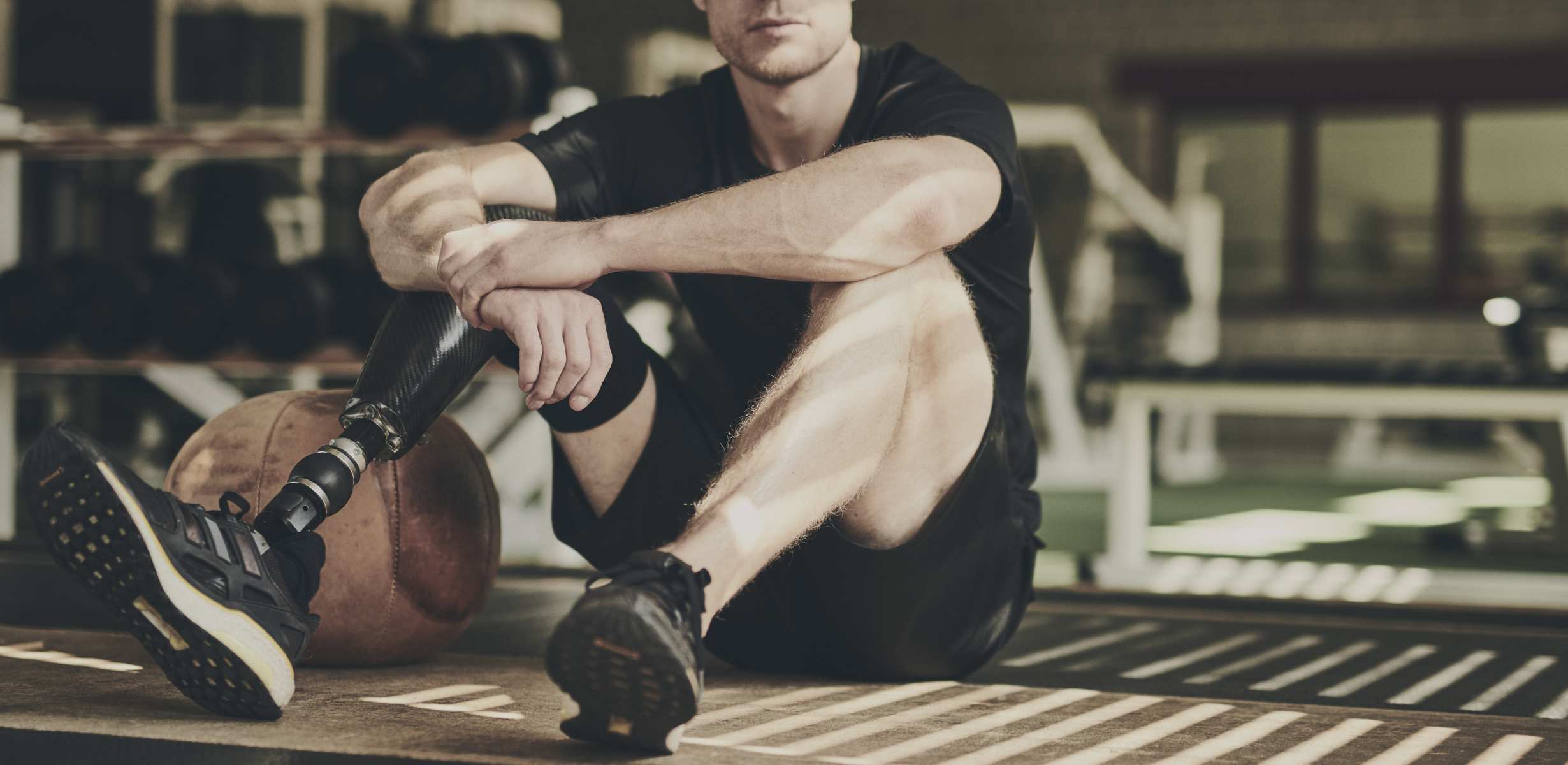 What Are The Parts of a Prosthetic Leg? | Össur Prosthetics