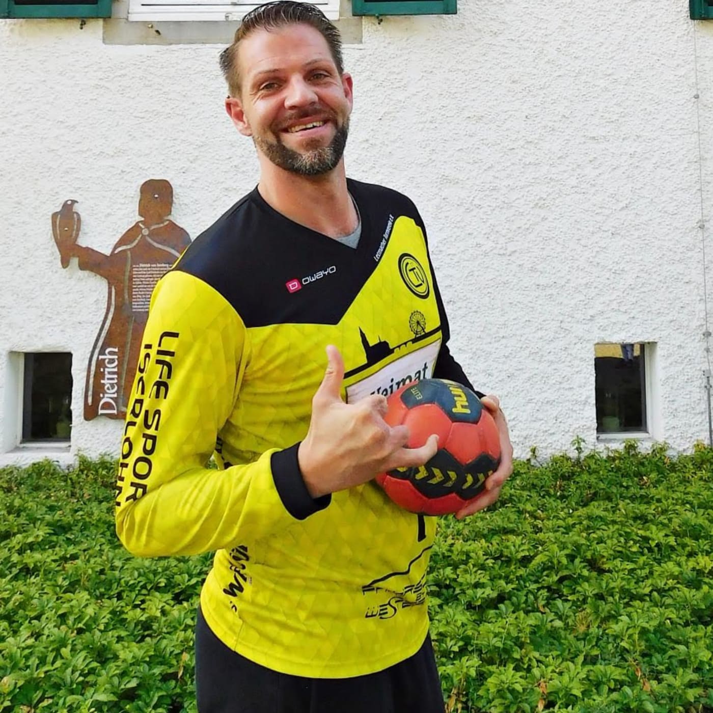 Kai, amputé tri-digital et optimiste par nature | Naked Prosthetics