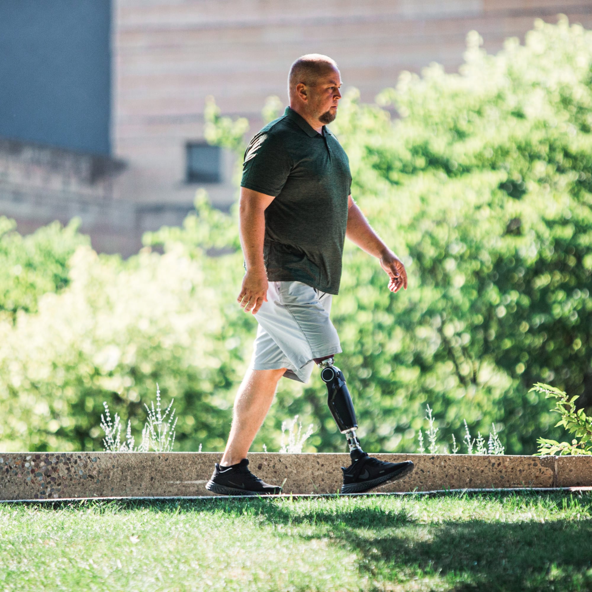 What Are The Parts of a Prosthetic Leg? | Össur Prosthetics